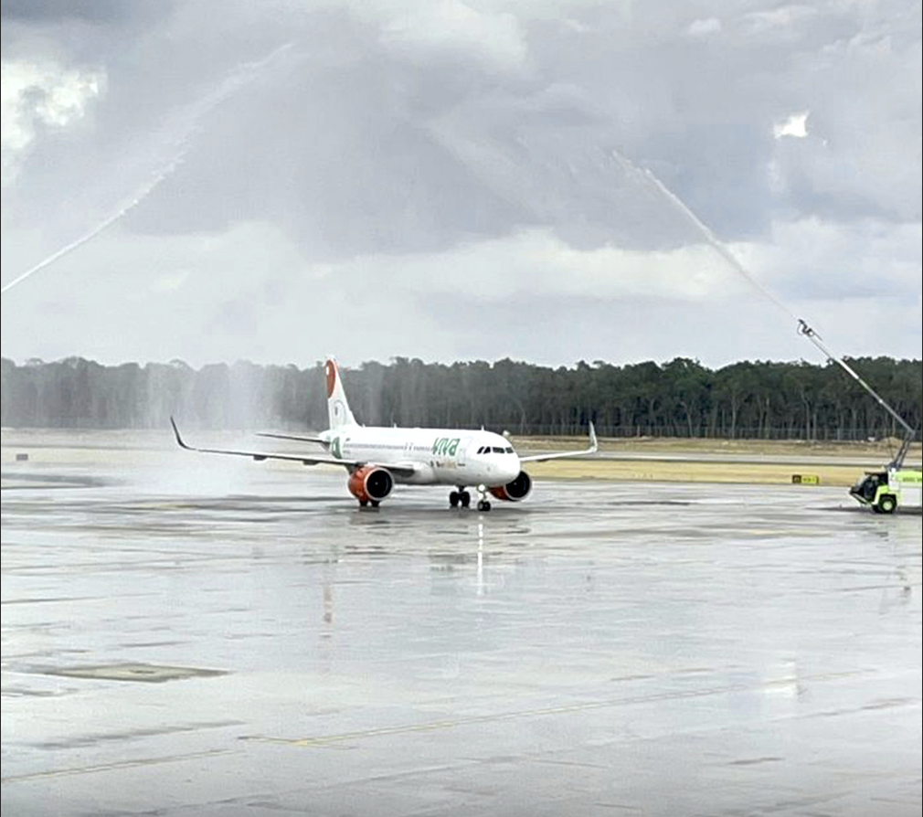 Inicia operaciones el aeropuerto de Tulúm con vuelo proveniente de Monterrey » ¡ Uniendo al Caribe