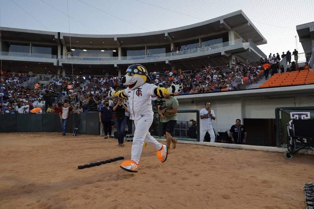 Espectacular reinauguración del estadio de beisbol 'Beto Ávila ...