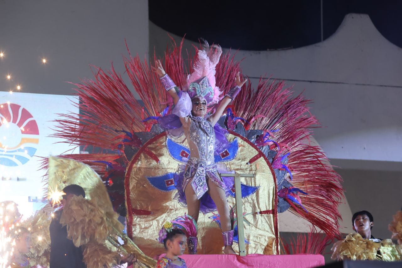 Eligen reyes y reinas del Carnaval Cancún 2024 » ¡ Uniendo al Caribe