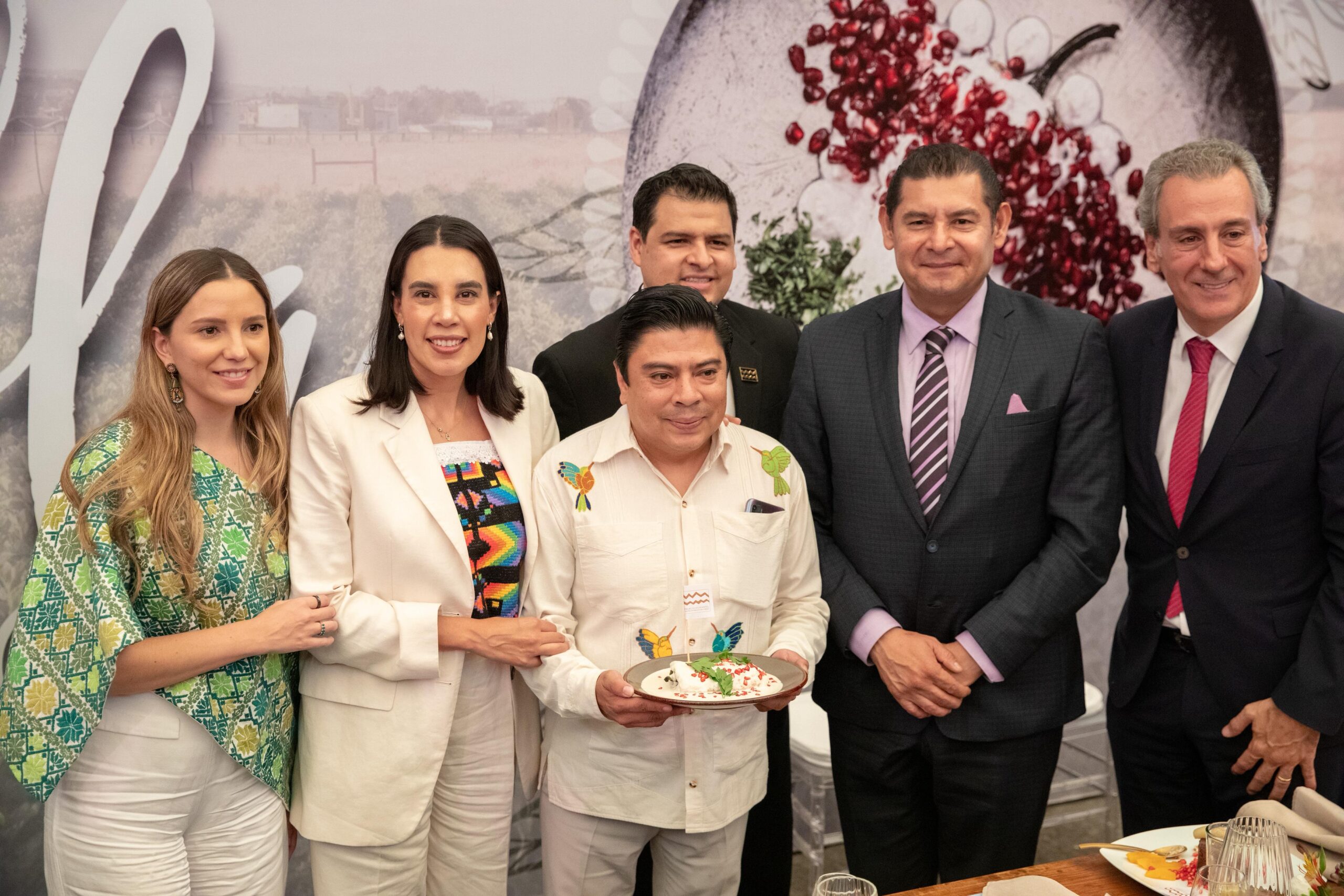 José Armenta y Josefina Rodríguez dan la bienvenida a la temporada del ...